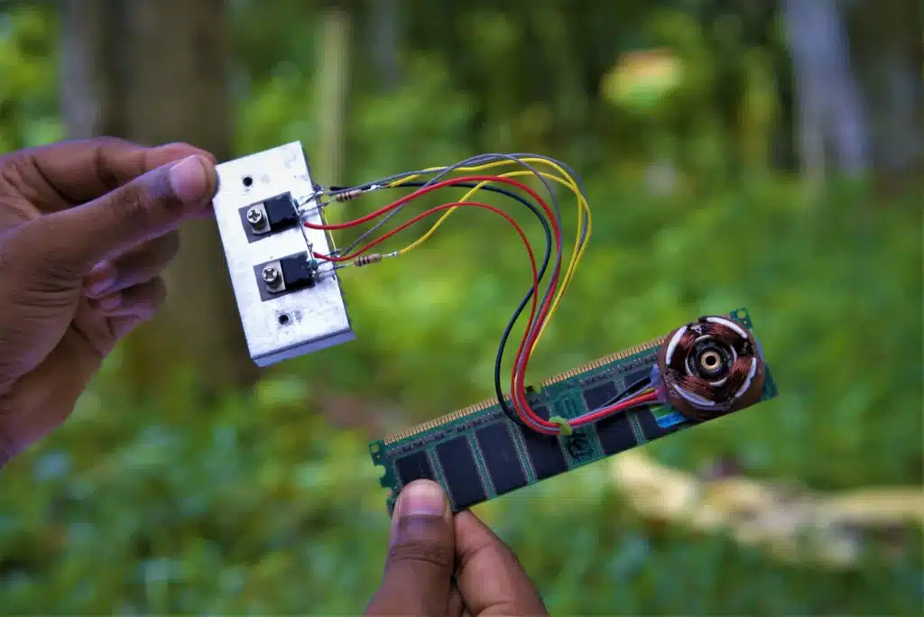 How To Make 3-phase Bldc Motor Controller At Home Very Easy || Circuit ...